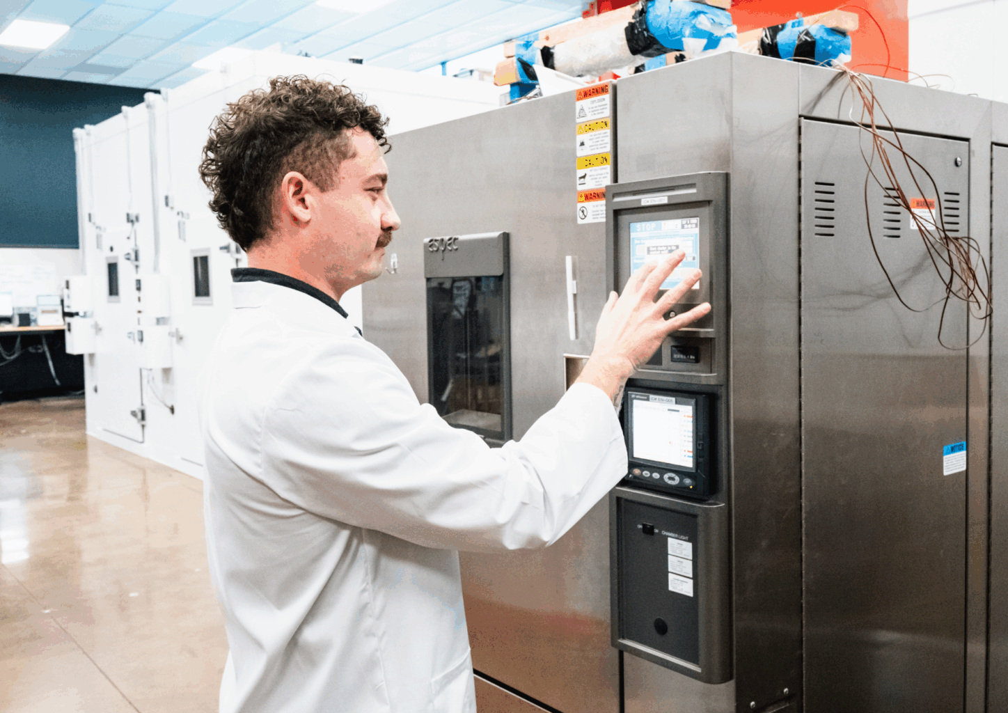 Diagnostics & Life Sciences Research - Cold Chain - Veritiv